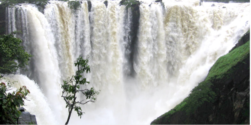 5 Best Waterfalls In Karnataka - Refreshing Monsoon Getaways